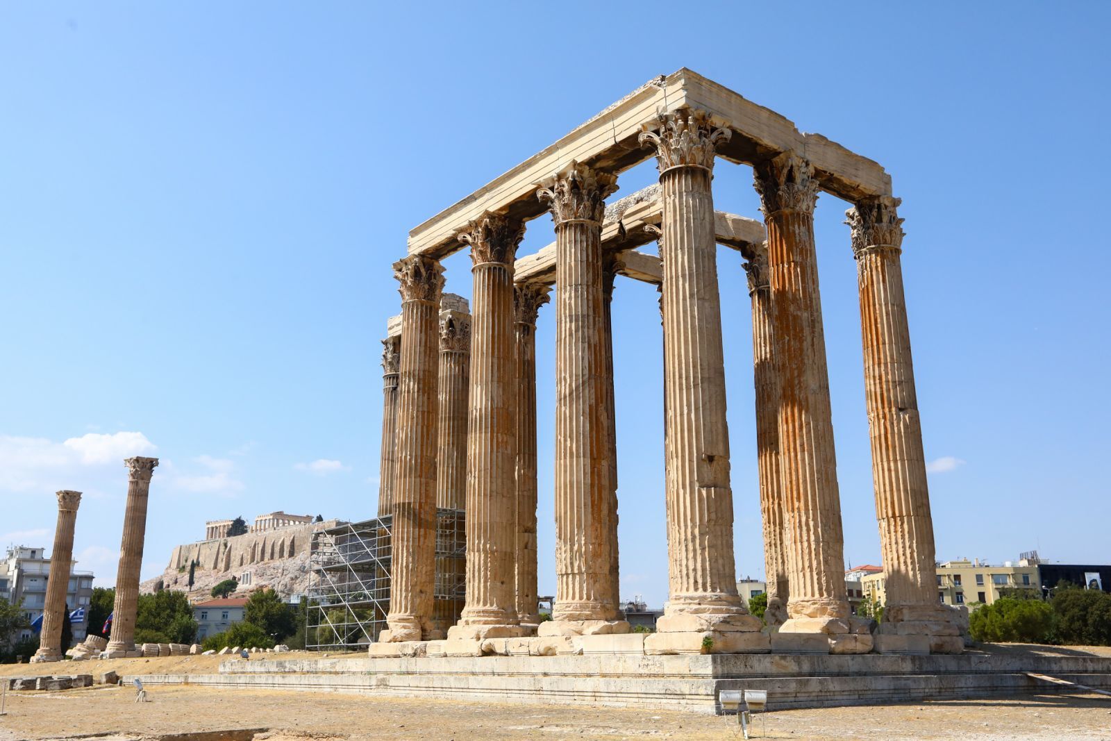 Templo de Zeus Olímpico e o Arco de Adriano – Tudo o que você precisa saber!