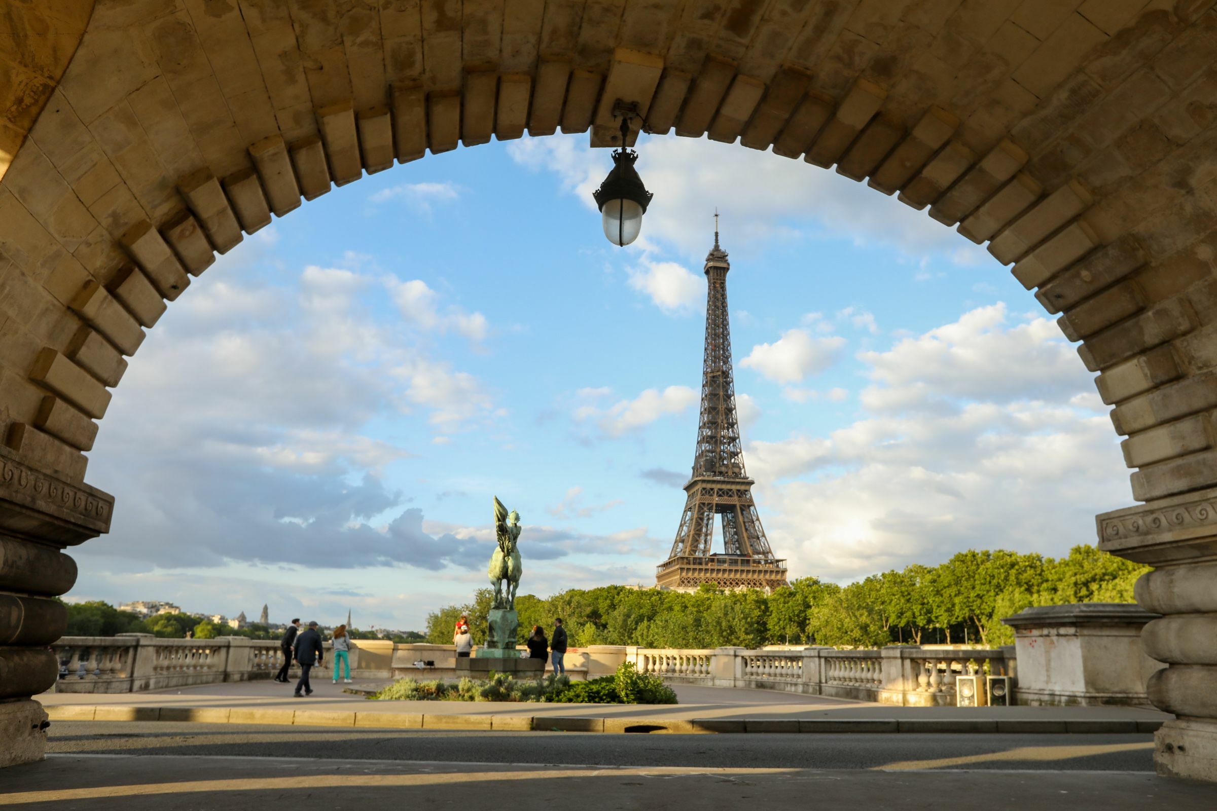 Pontos turísticos imperdíveis para a sua viagem a Paris, na França!