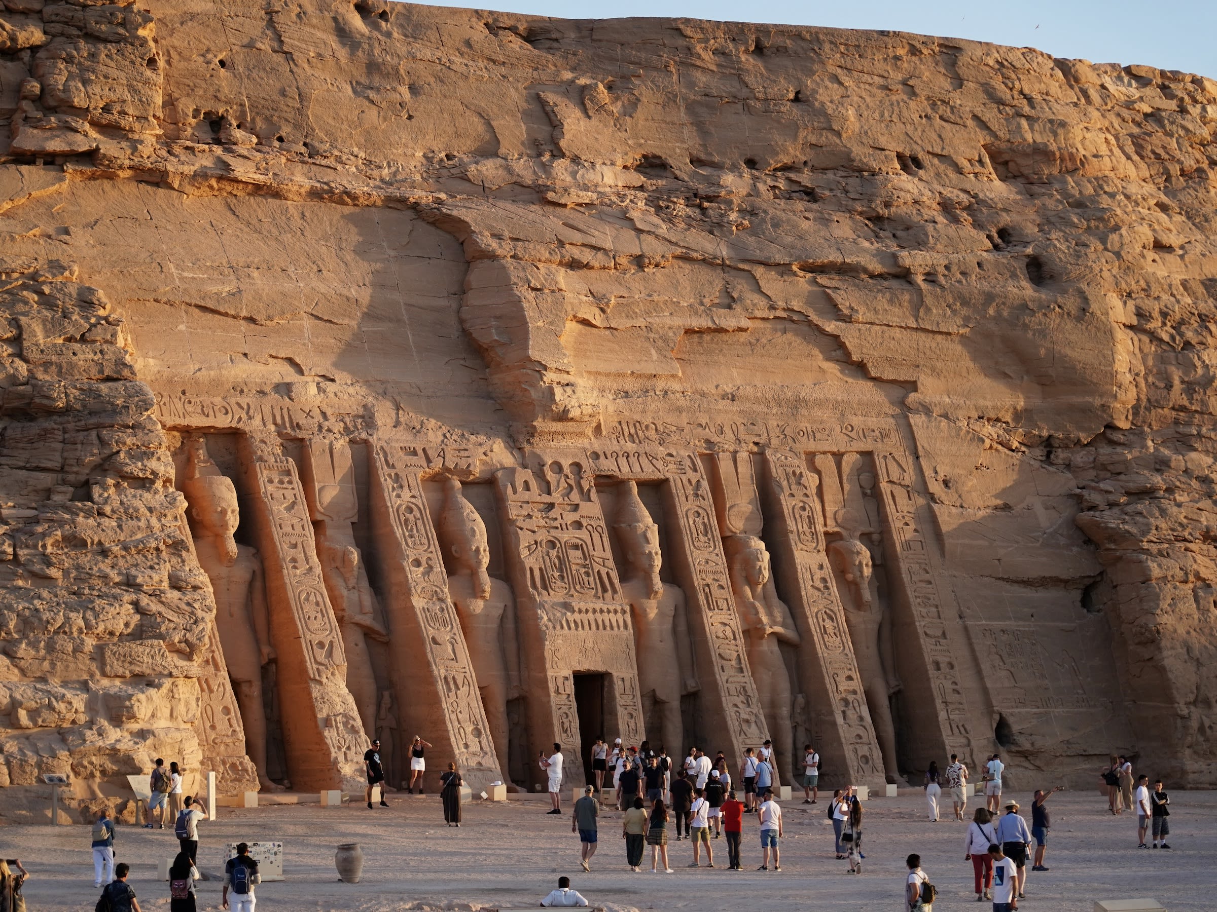 Abu Simbel: os templos egípcios esculpidos direto na rocha