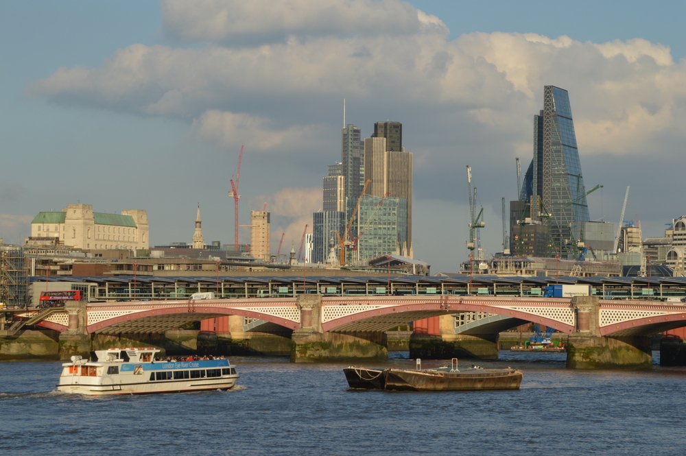 The Queen's Walk - Londres