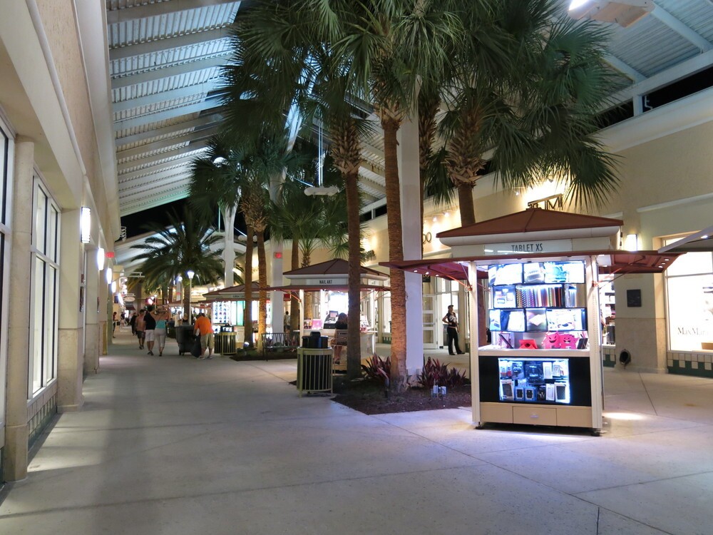 Orlando International Premium Outlets - Guia de Destinos - Melhores ...