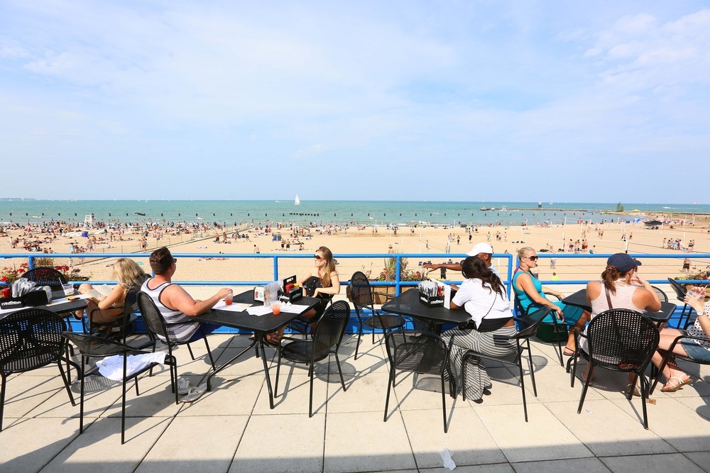 Castaways Bar & Grill - Chicago